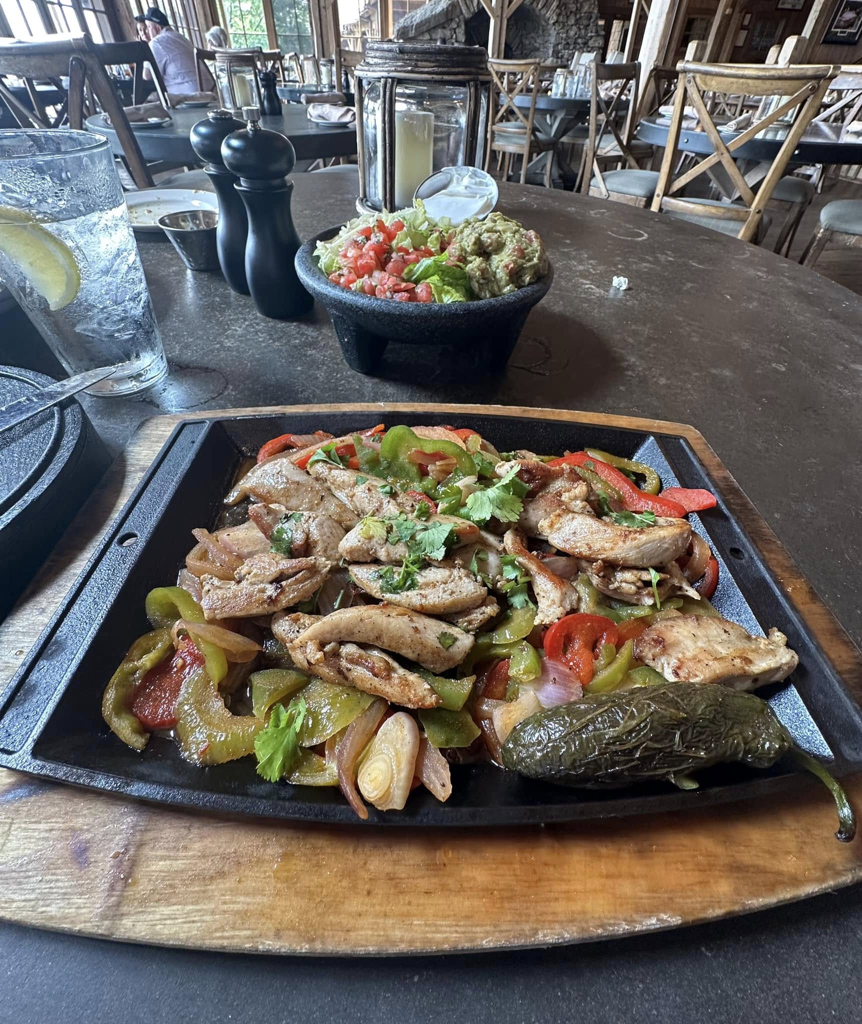 Top of the Rock Restaurants: Arnie's Barn & Osage Restaurant - Branson Ticket & Travel