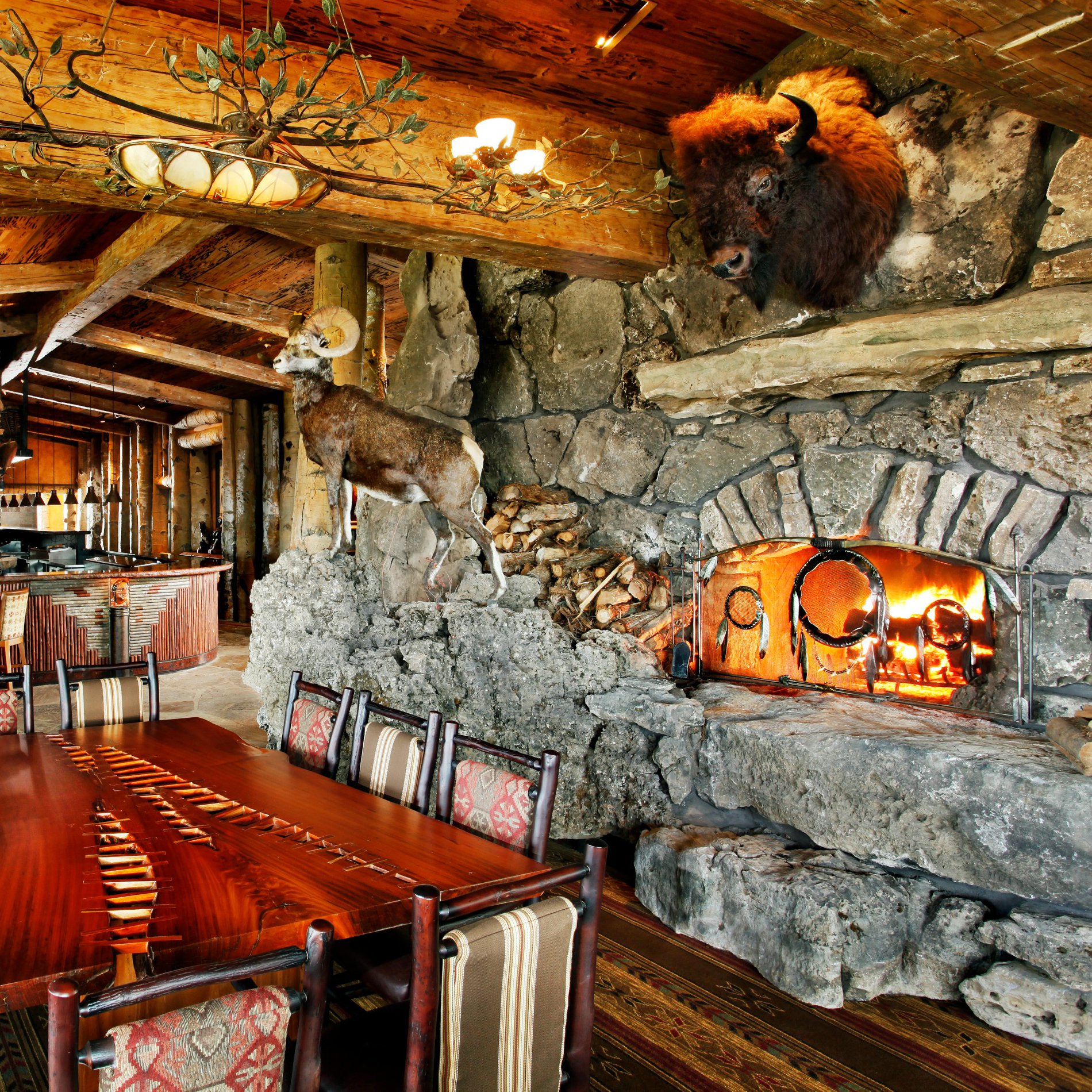 Top of the Rock Restaurants: Arnie's Barn & Osage Restaurant - Branson Ticket & Travel